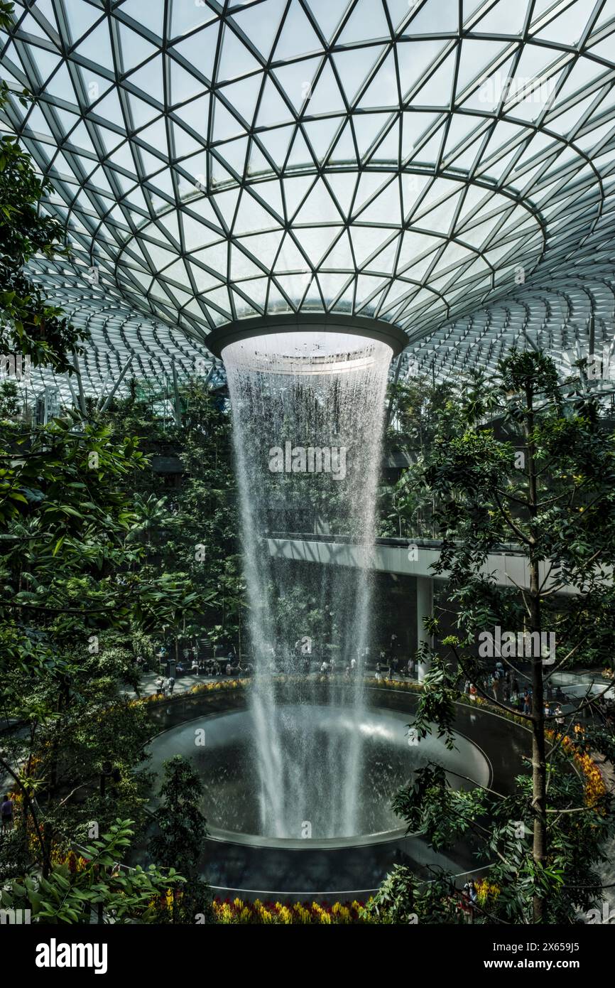The Rain Vortex, indoor waterfall, Jewel Changi airport, Singapore ...