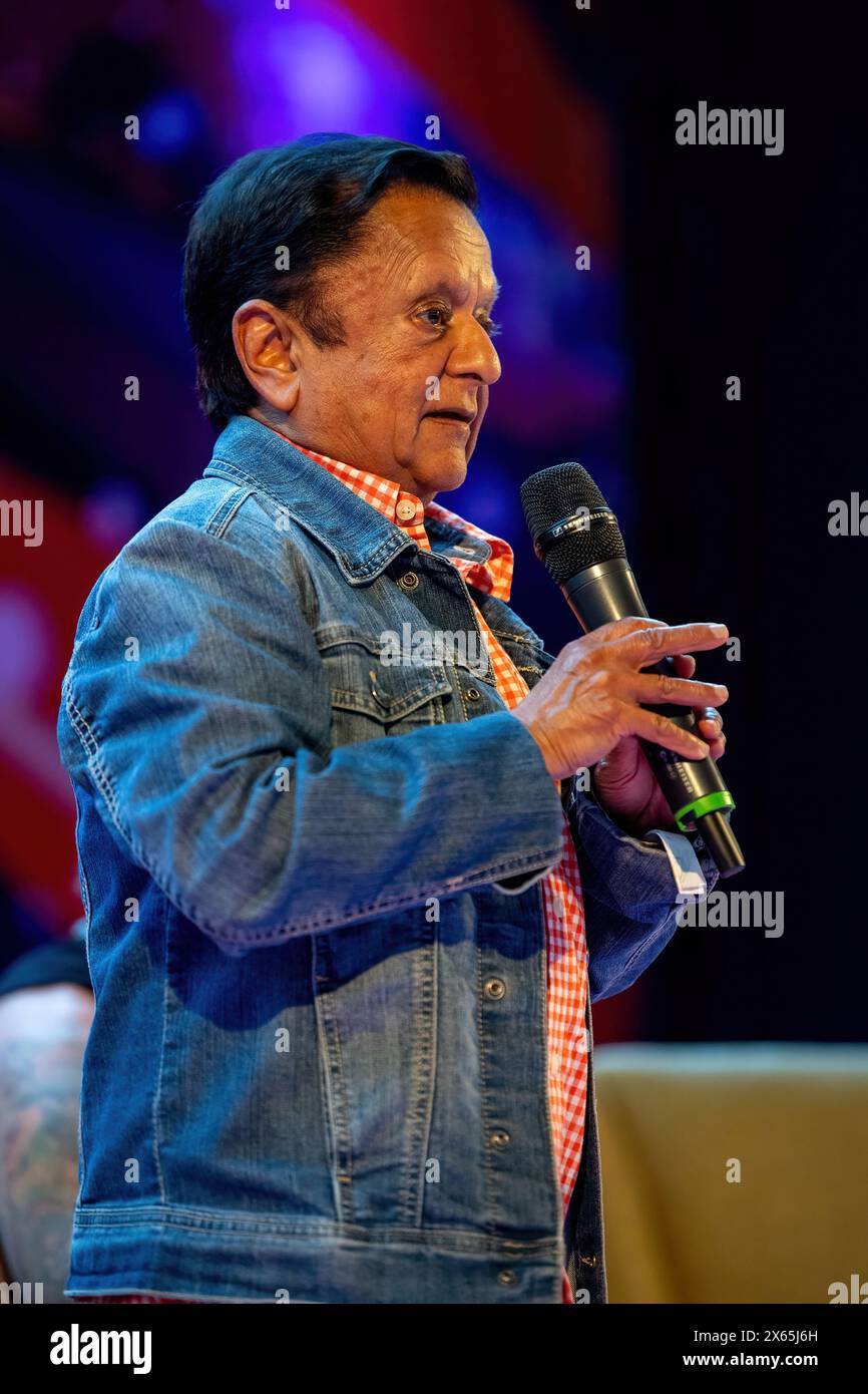 Actor deep roy hi-res stock photography and images - Alamy