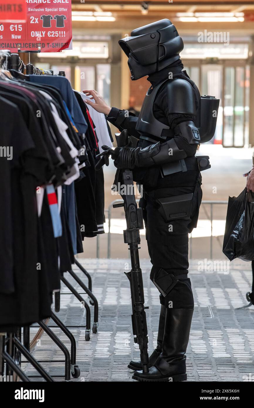 Terminator cosplay hi-res stock photography and images - Alamy