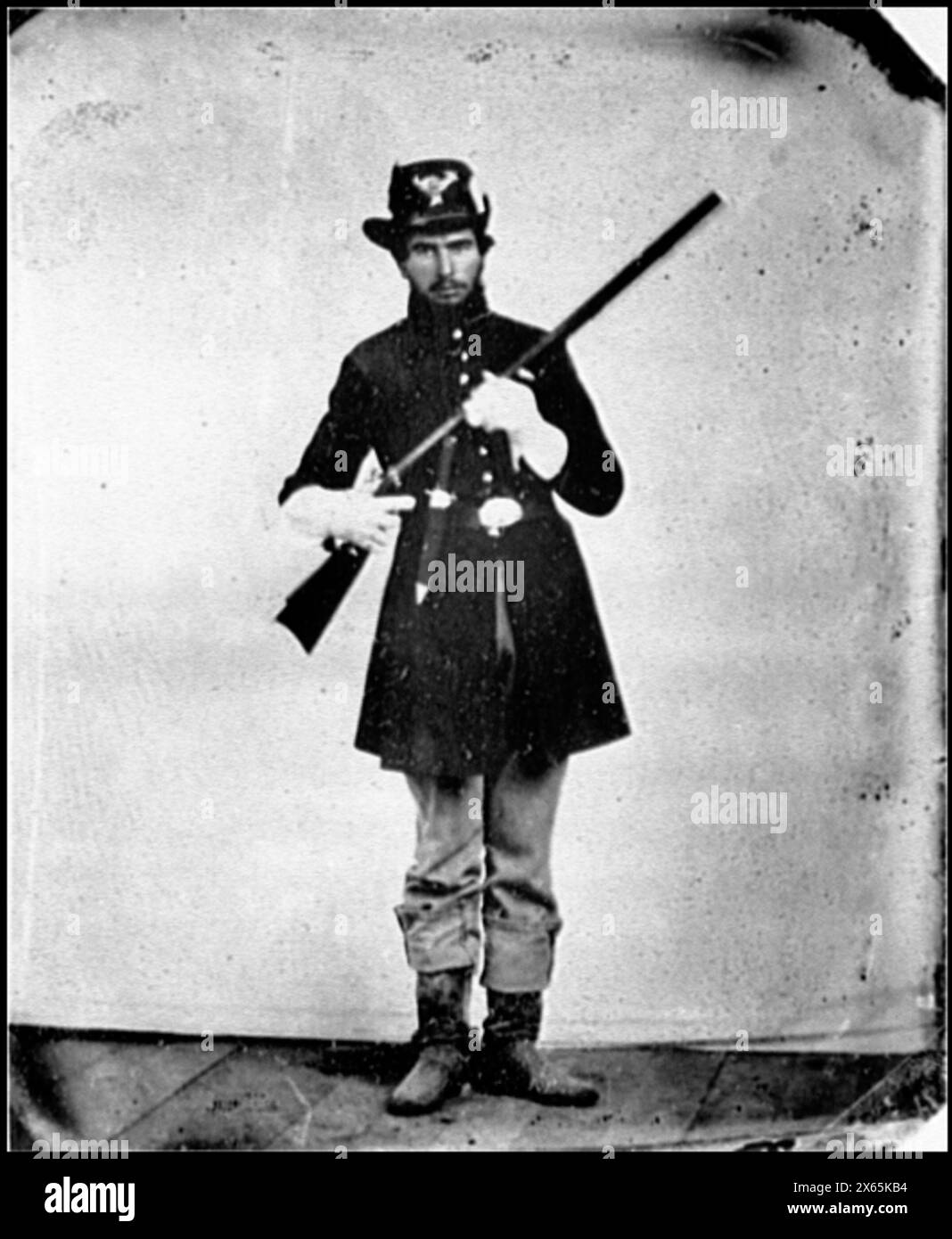 Portrait of Pvt. Levi Miller, Ohio Regiment, U.S.A., Civil War ...