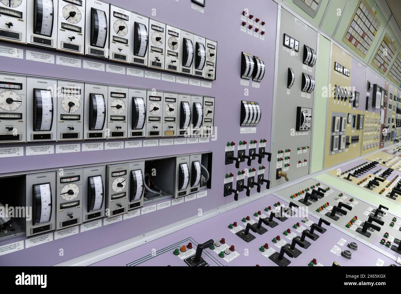 Comando nuclear hi-res stock photography and images - Alamy