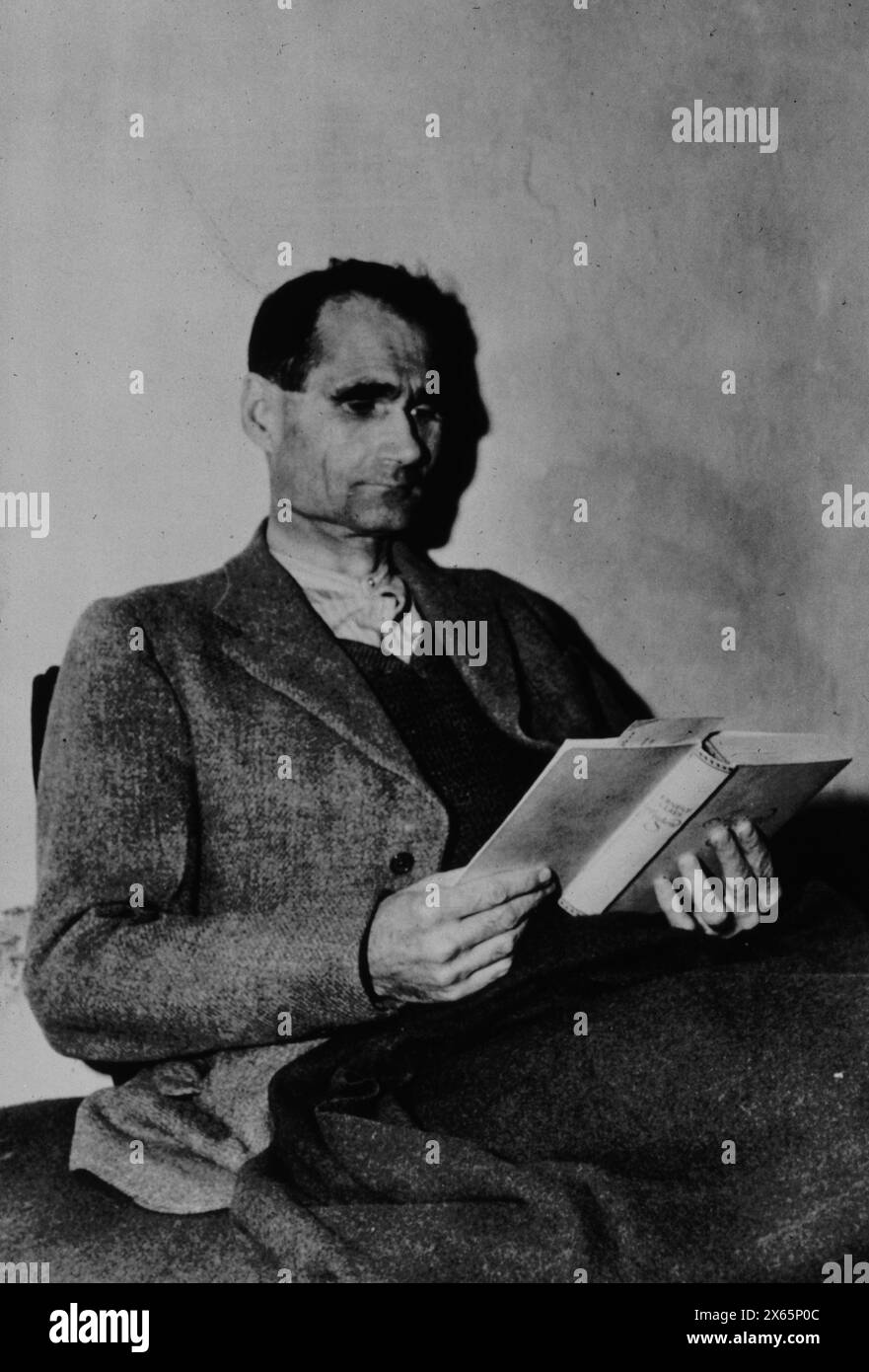 German Nazi Rudolph Hess in his cell at Nuremberg, Germany 1945 Stock ...