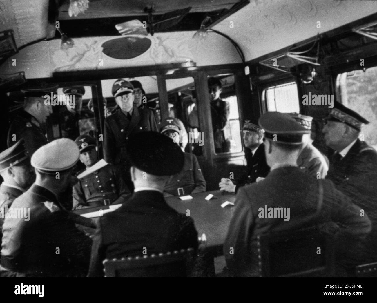 Compiegne hitler hi-res stock photography and images - Alamy