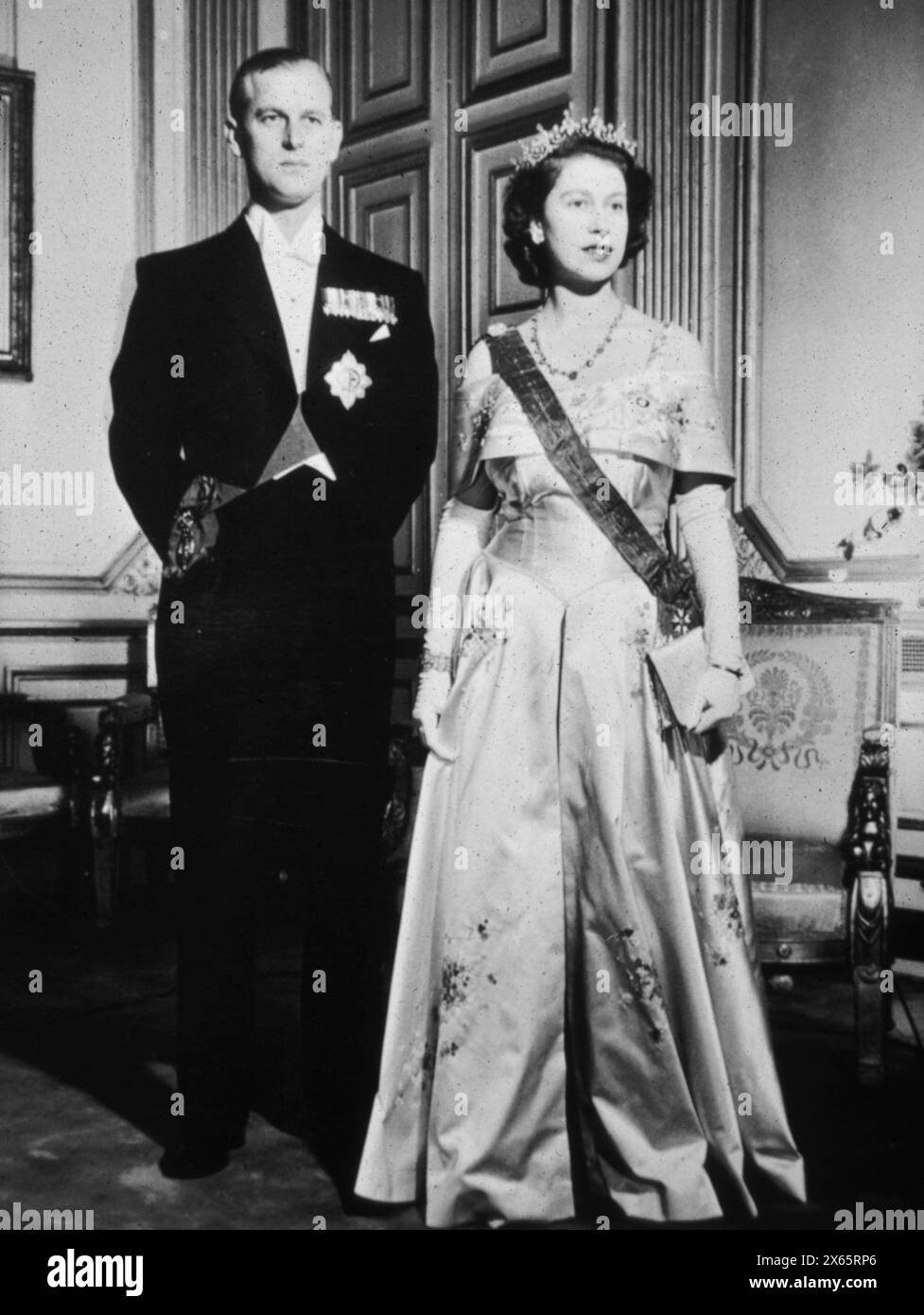Elizabeth II and her husband Philip Mountbatten, Duke of Edinburgh, UK ...