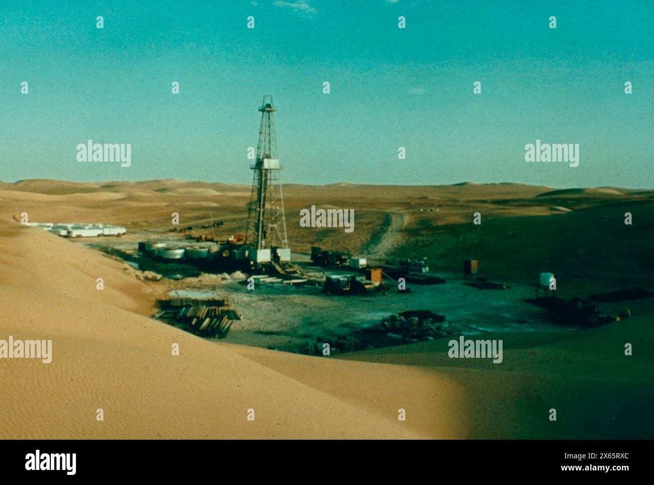 View of a drilling rig in the desert, Saudi Arabia, 1960s Stock Photo ...
