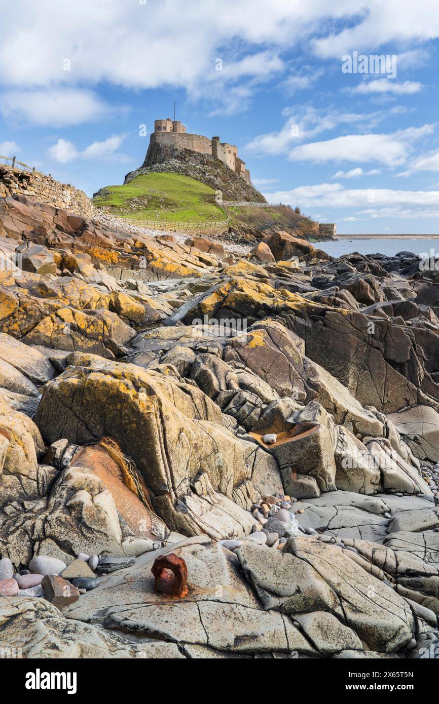 Lindisfarne castle hi-res stock photography and images - Alamy