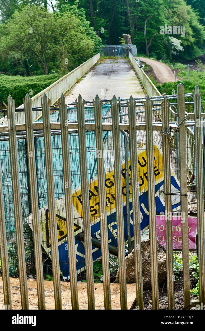 The old tram bridge over the River Ribble at Preston(1802) unsafe and ...