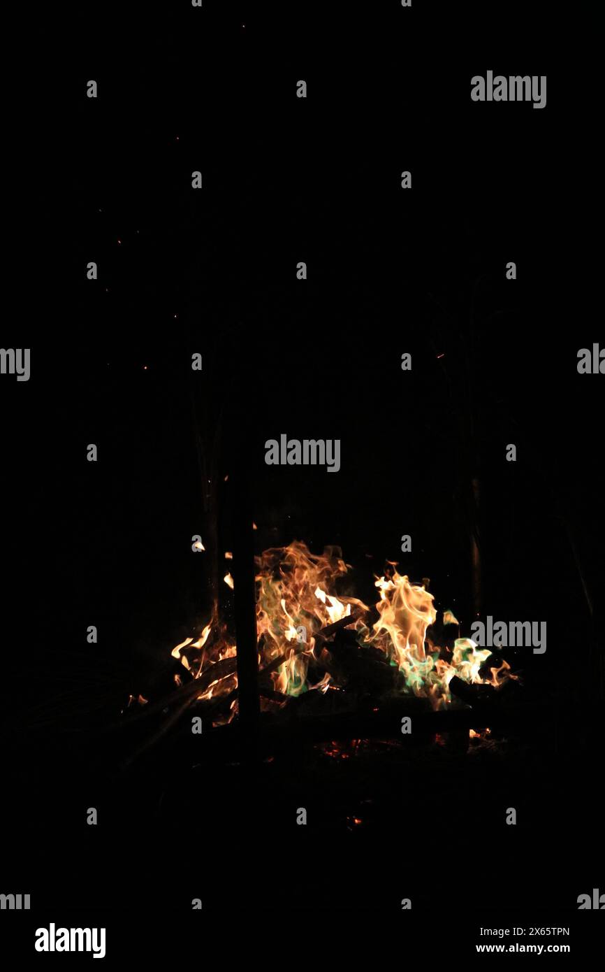 Scary campfire hi-res stock photography and images - Alamy