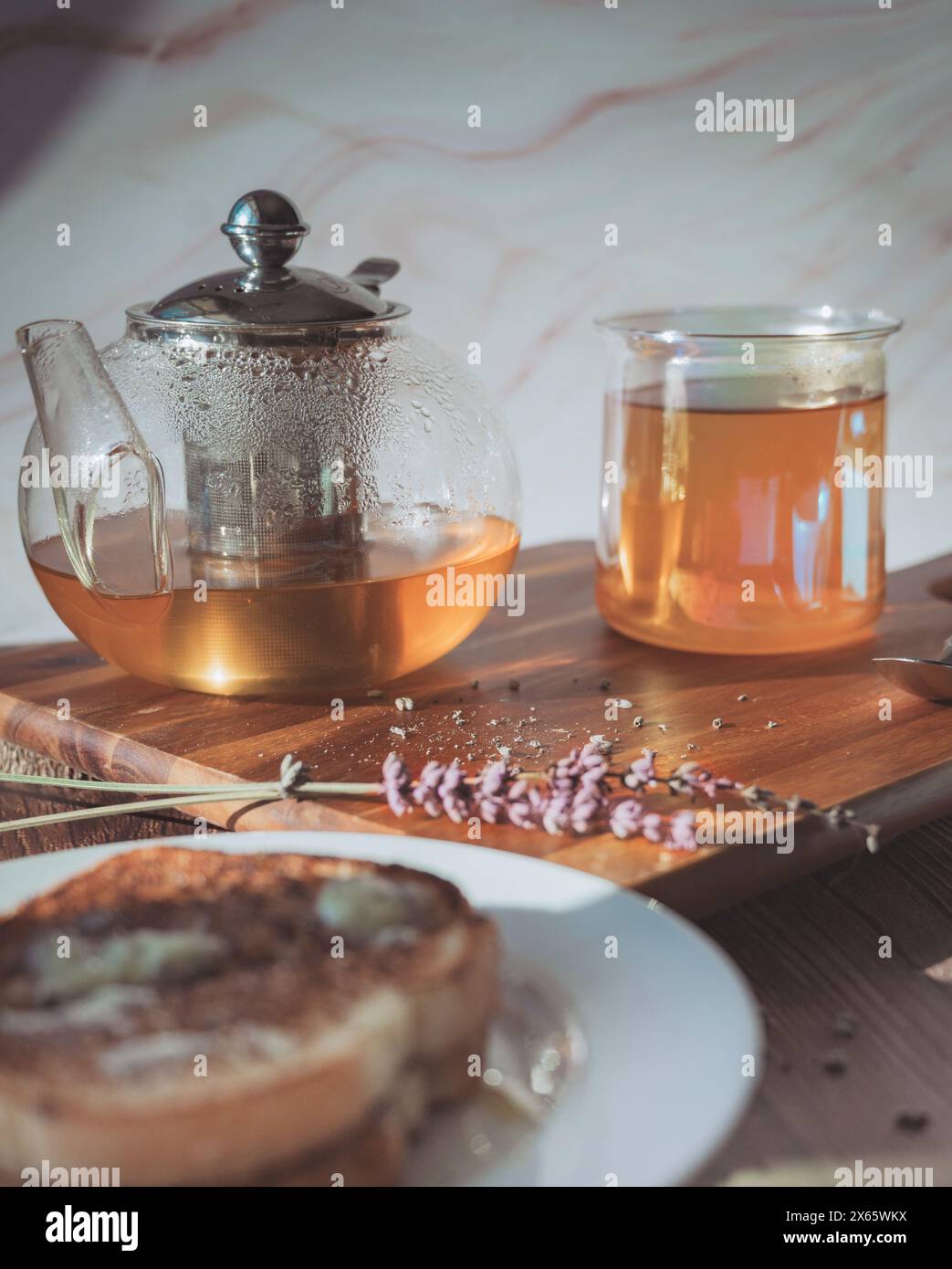 Toast tea hi-res stock photography and images - Alamy