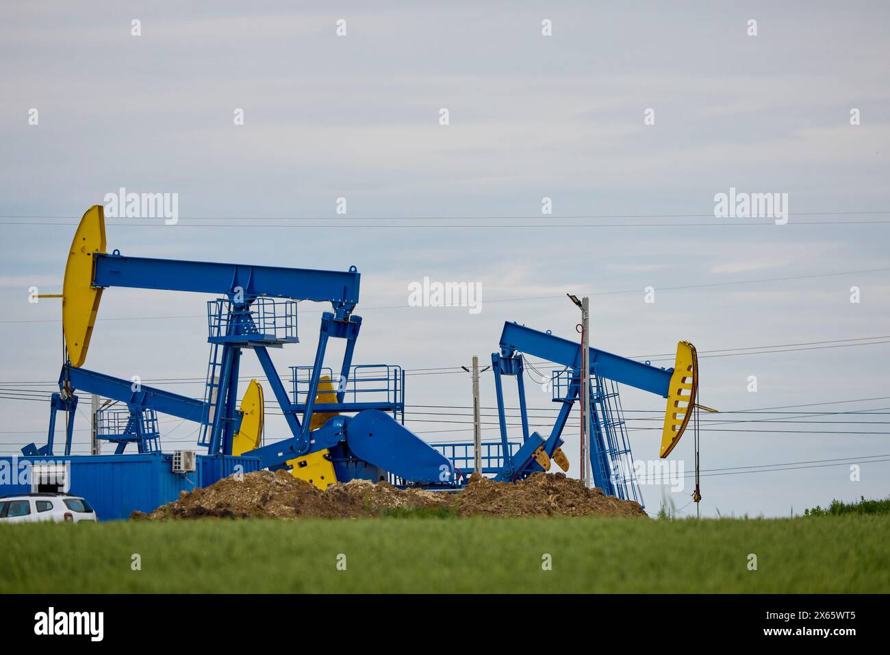 Oil exploitation hi-res stock photography and images - Alamy