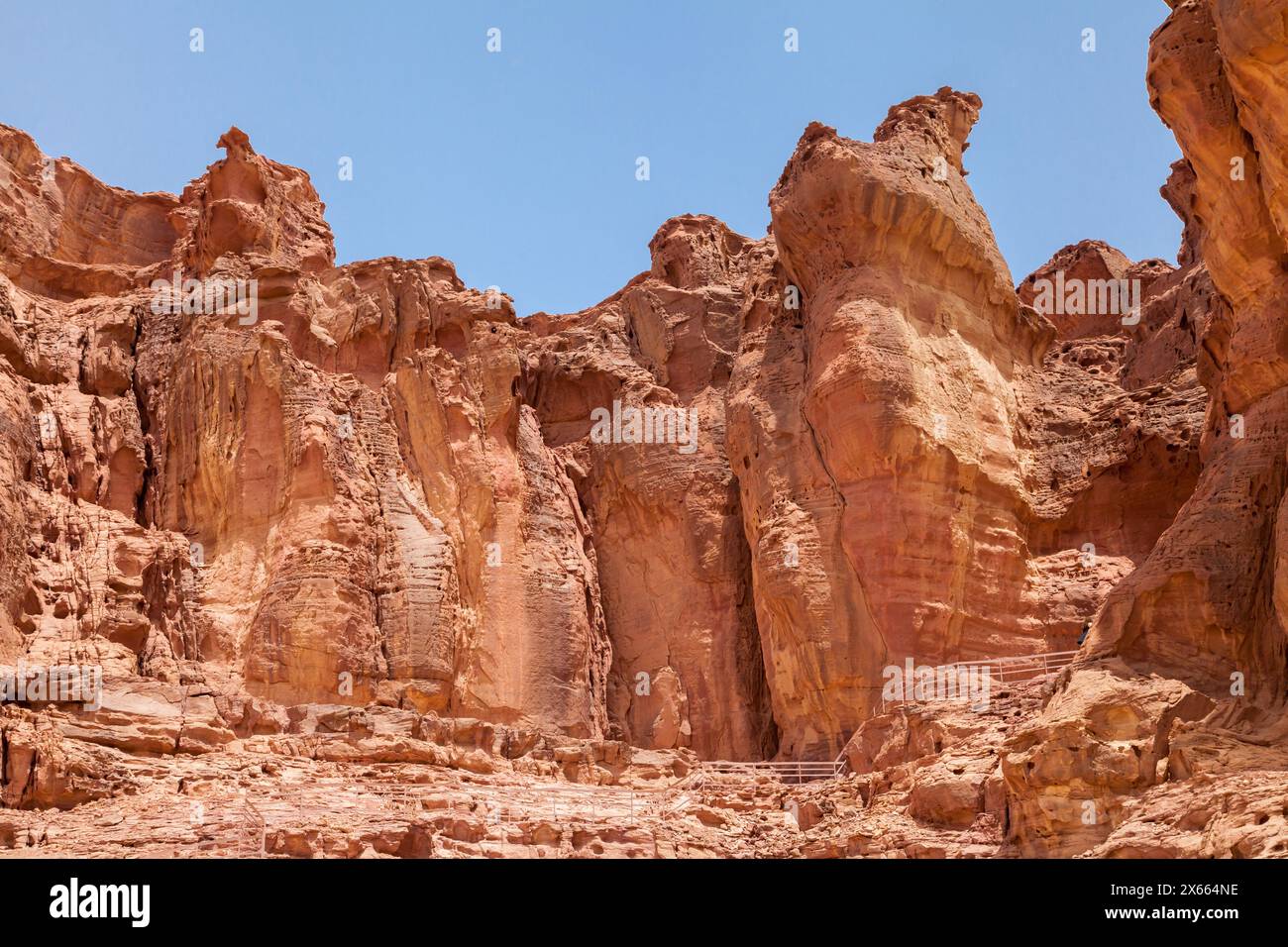 Shlomo Columns in the Negev Desert, Southern Israel Stock Photo - Alamy