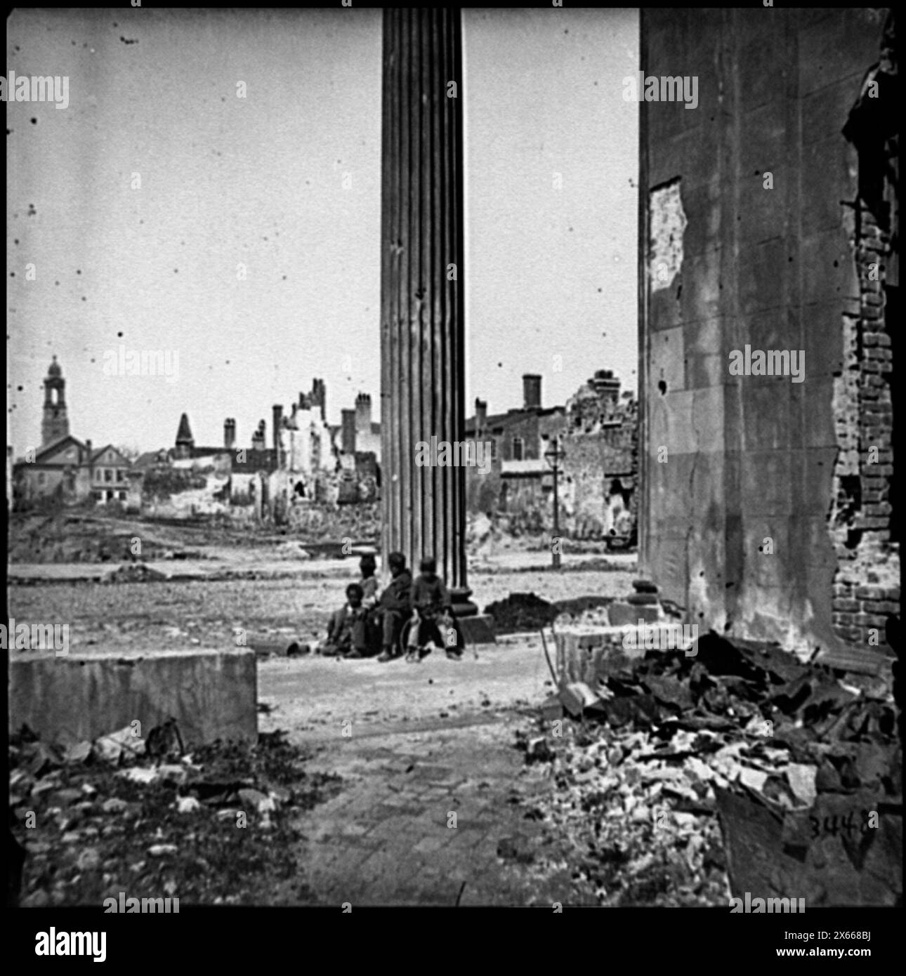 Charleston, S.C. View of ruined buildings through porch of the Circular ...