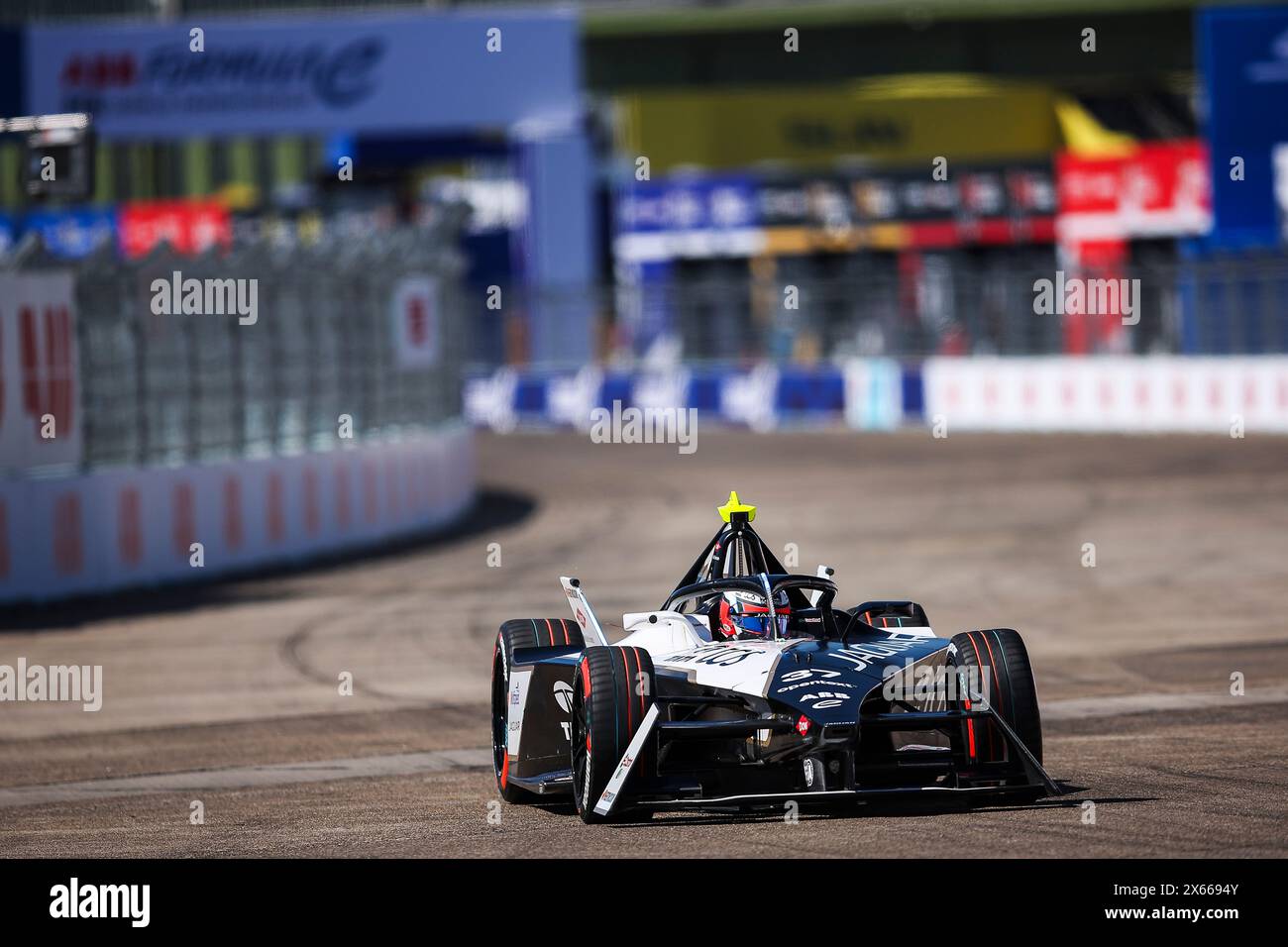 37 VAN DER LINDE Sheldon (zaf), Jaguar TCS Racing, Jaguar I-Type 6 ...