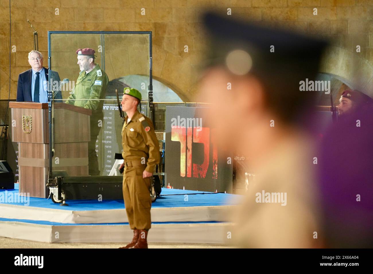 Israelis observe two minutes of silence as air raid sirens sound to ...