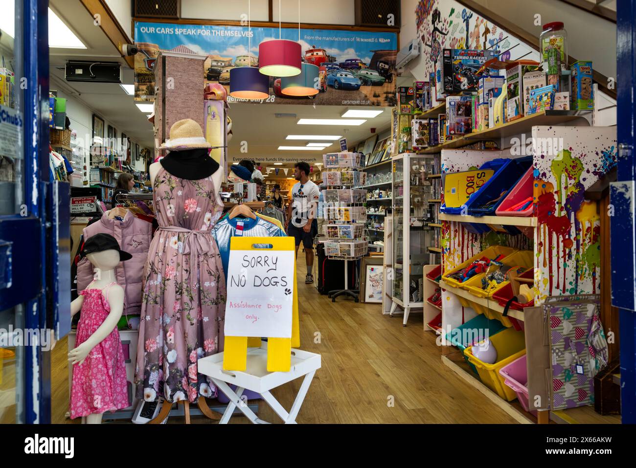 The interior of a charity shop in the UK Stock Photo - Alamy