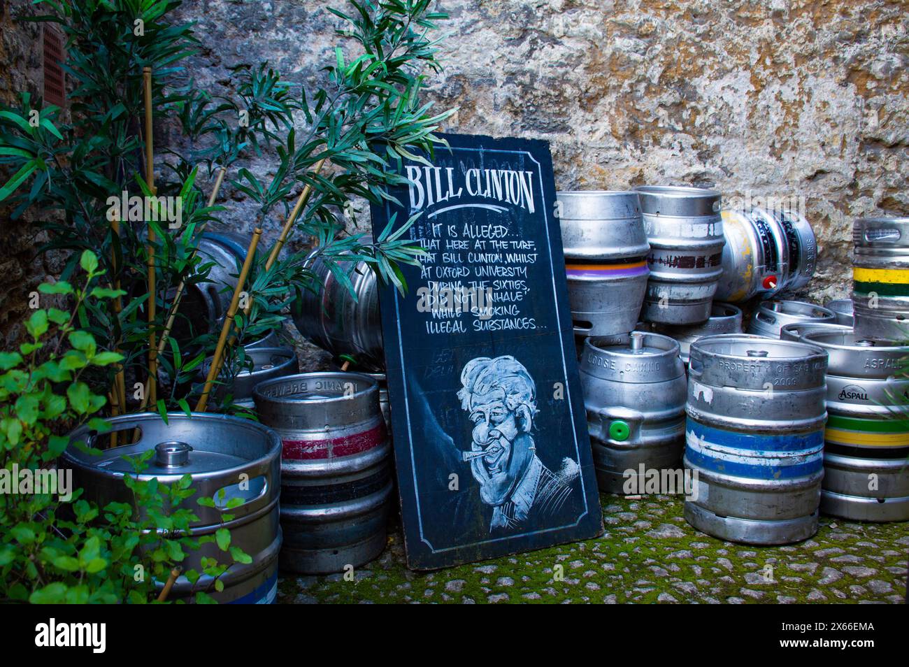 Bill Clinton in oxford university Stock Photo - Alamy