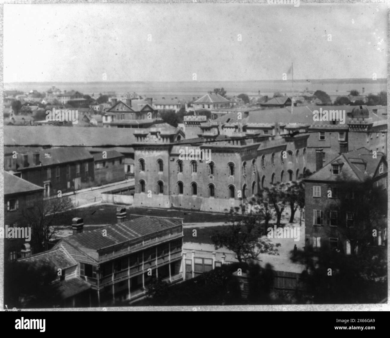 Charleston streets Black and White Stock Photos & Images - Alamy