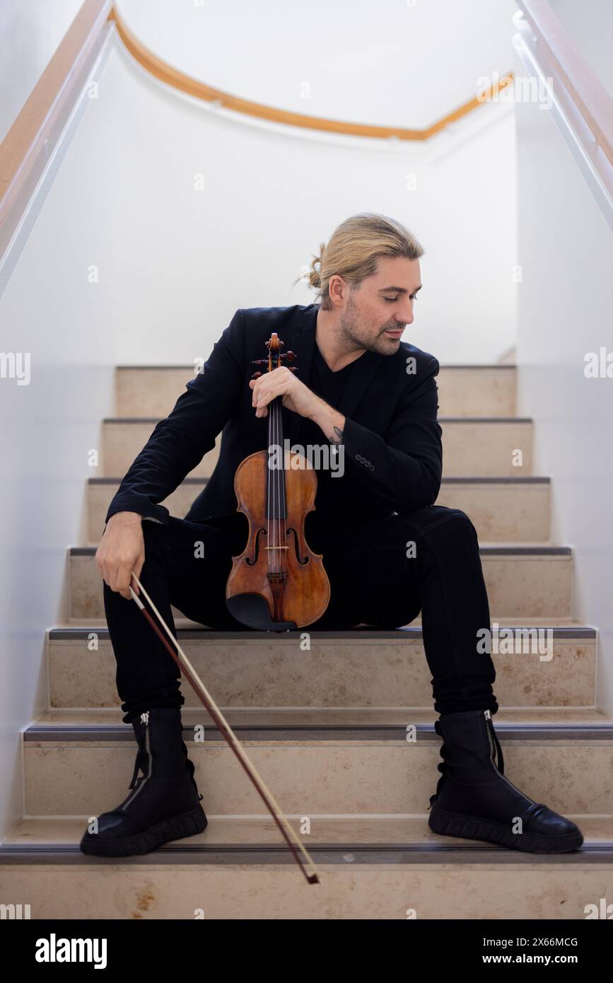 13 May 2024, North Rhine-Westphalia, Kšln: Violinist David Garrett sits ...