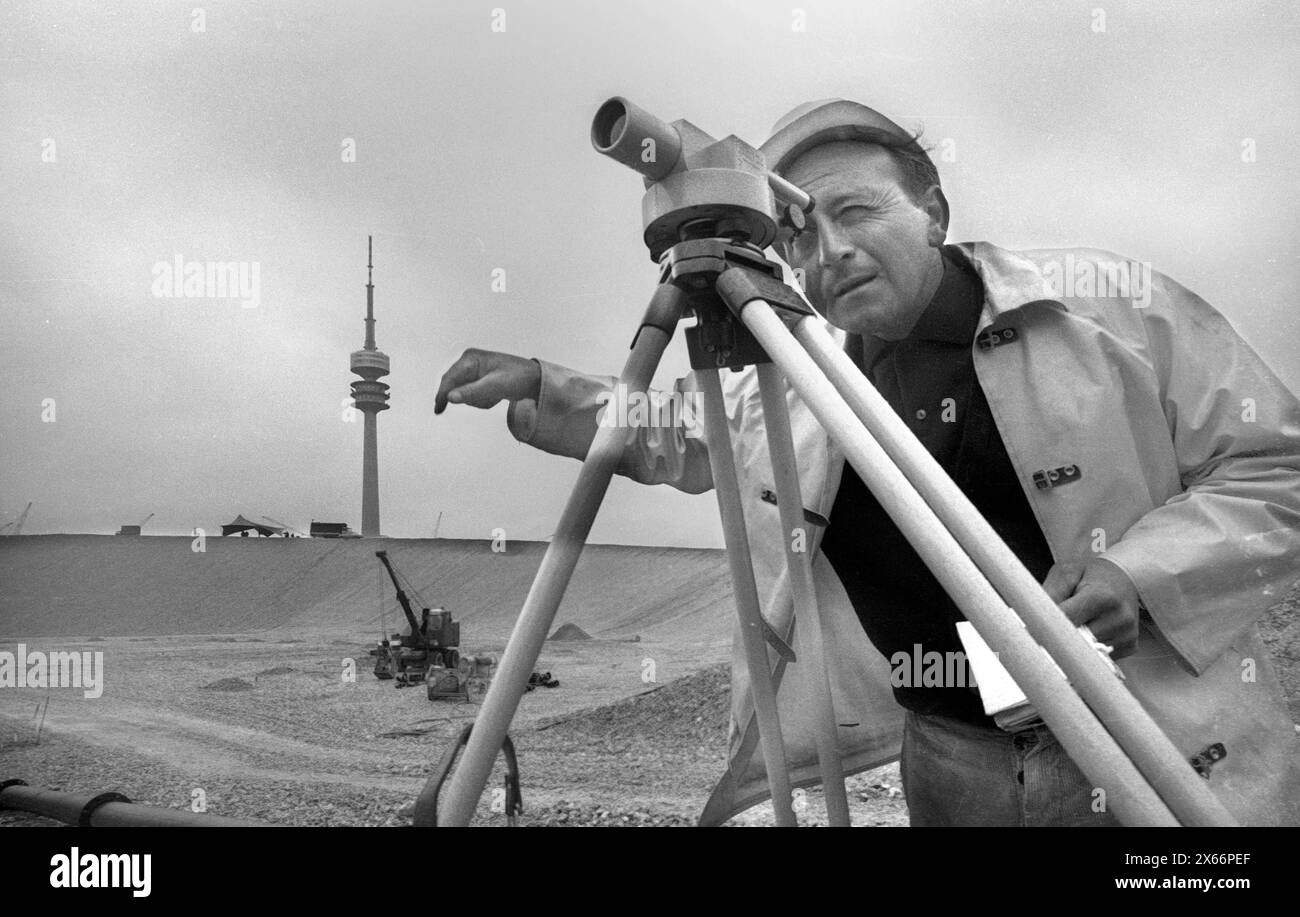 Der Olympiaturm in München wird am 1.Juni 2024 für zwei Jahre bis Mai ...