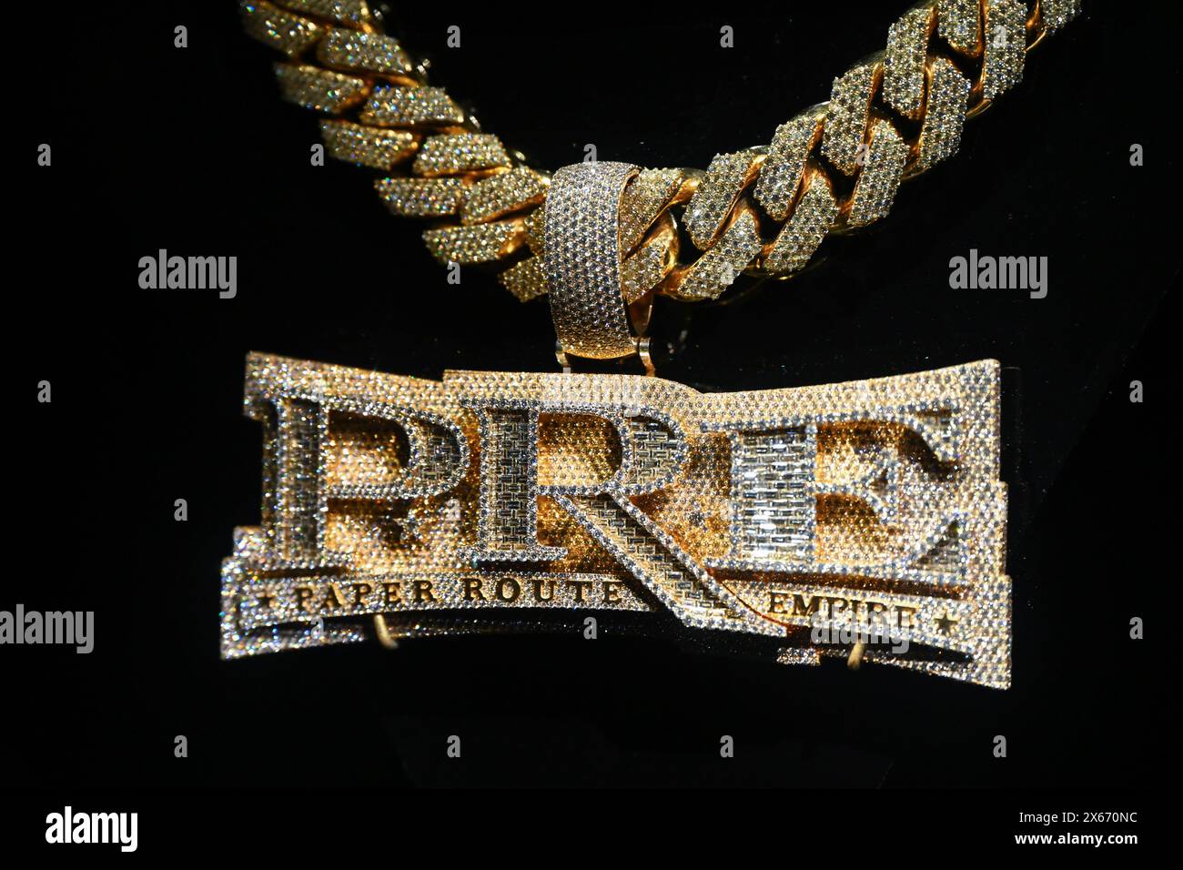 Paper route empire hi-res stock photography and images - Alamy