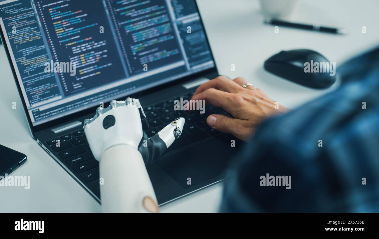Bionic shoulder hi-res stock photography and images - Alamy