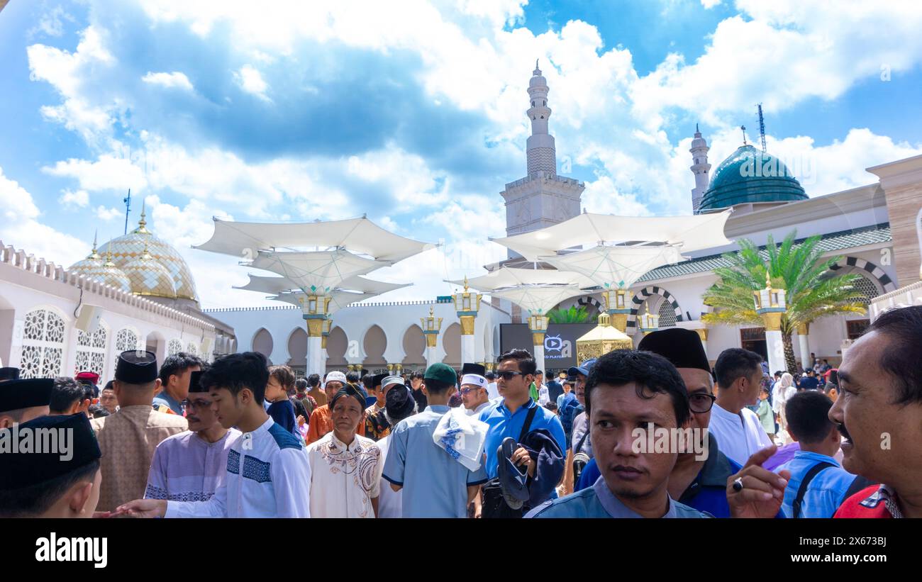 Crowded people at the beautiful Ar-Rahman mosque. This mosque has ...