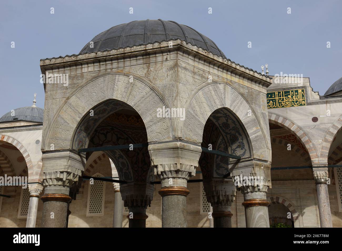 Detail of the internal cloister of the Blue Mosque in Istanbul Stock ...