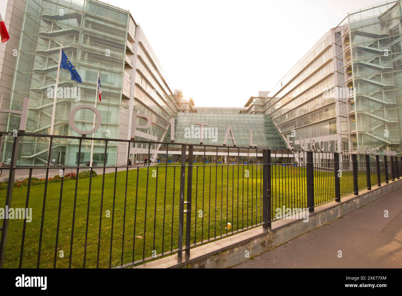 GEORGES POMPIDOU EUROPEAN HOSPITAL PARIS Stock Photo - Alamy