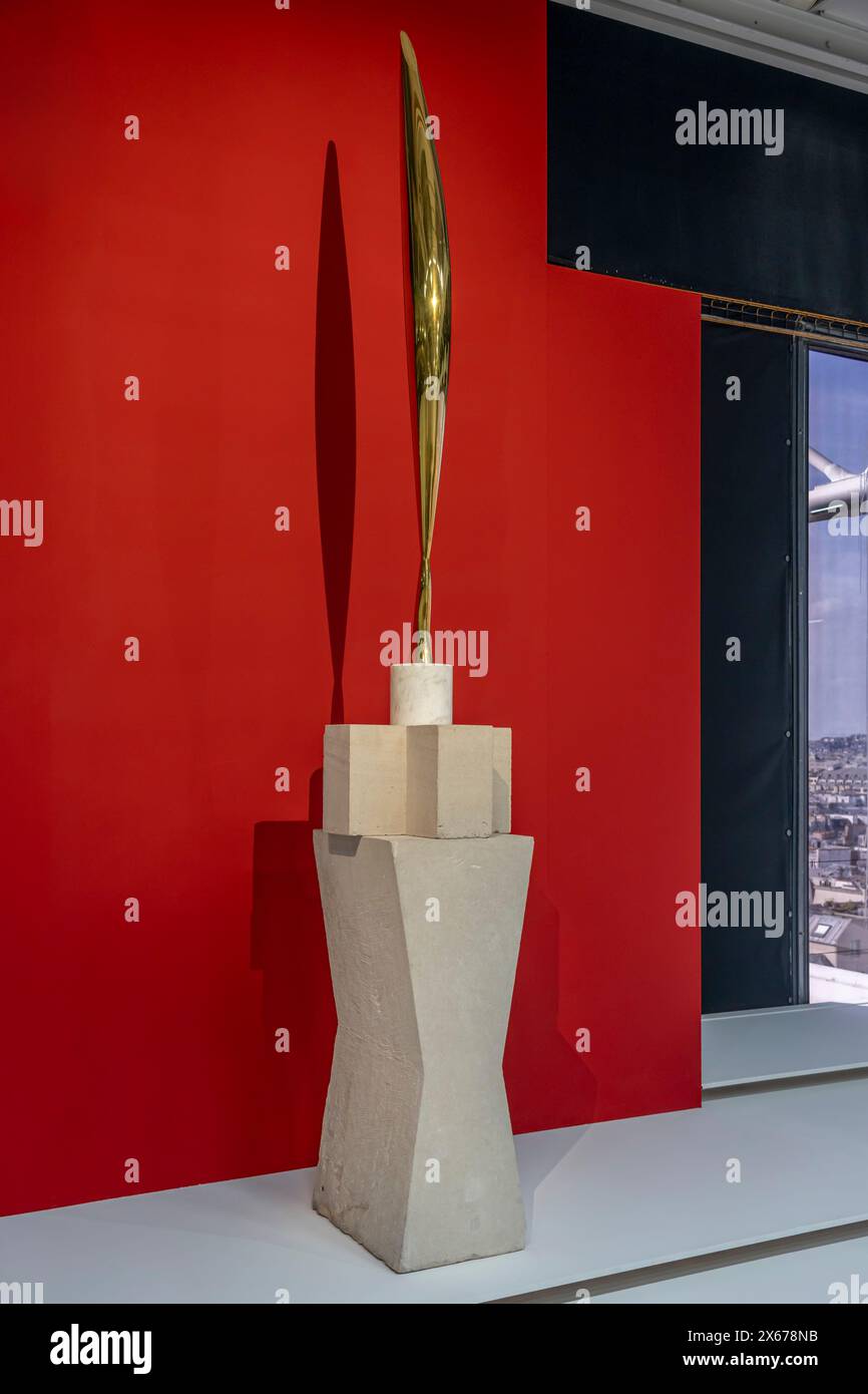 Paris, France - 05 09 2024: The Bird in Space sculpted by Brancusi ...