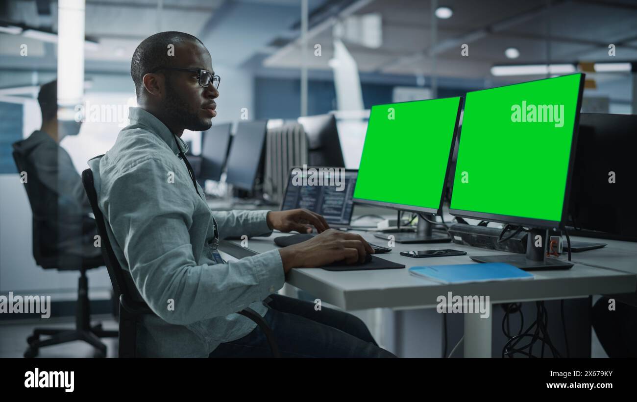 Multi screen display chroma key hi-res stock photography and images - Alamy