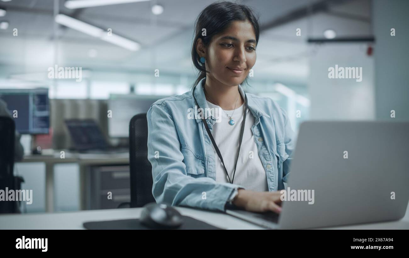 Professional indian woman hi-res stock photography and images - Alamy