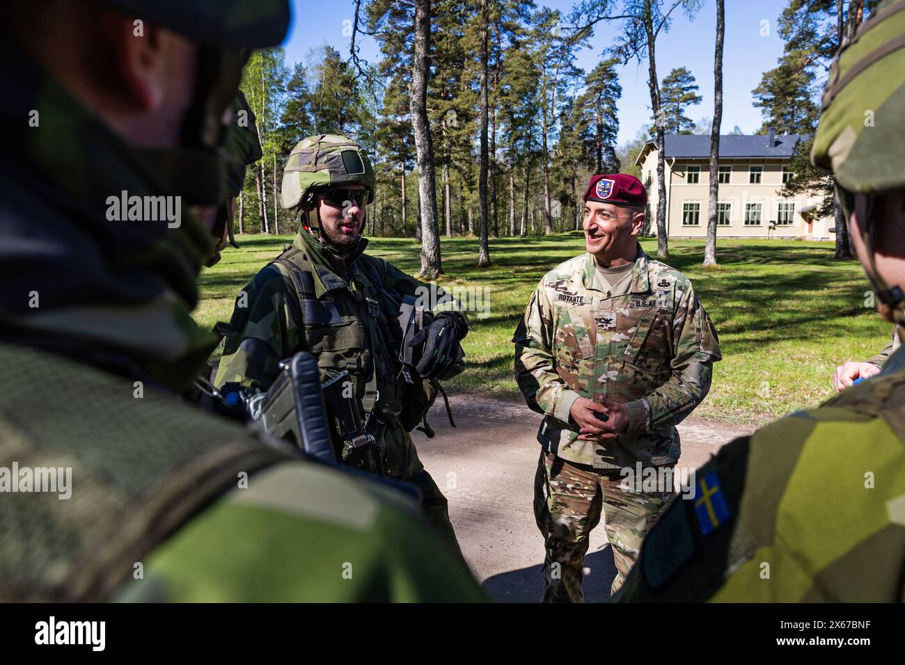 Militaruniform hi-res stock photography and images - Alamy