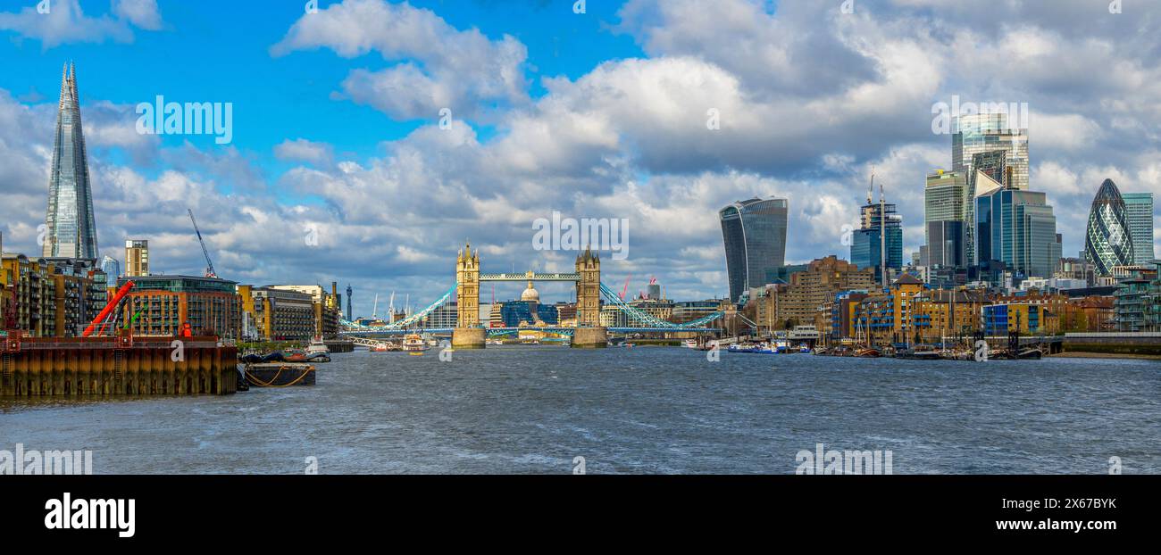 Wide angle panoramic view from the River Thames of the London skyline ...