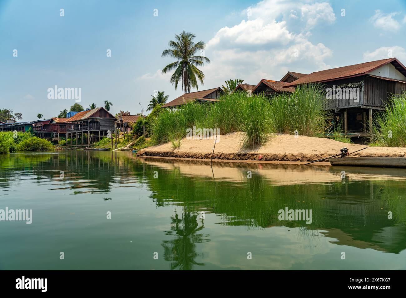Stilt houses on the Mekong River on Don Det Island, Si Phan Don, Champasak Province, Laos, Asia ...