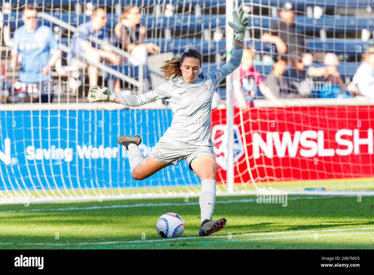 Bridgeview, Illinois, USA. 12th May, 2024. Chicago Red Stars goalkeeper ...