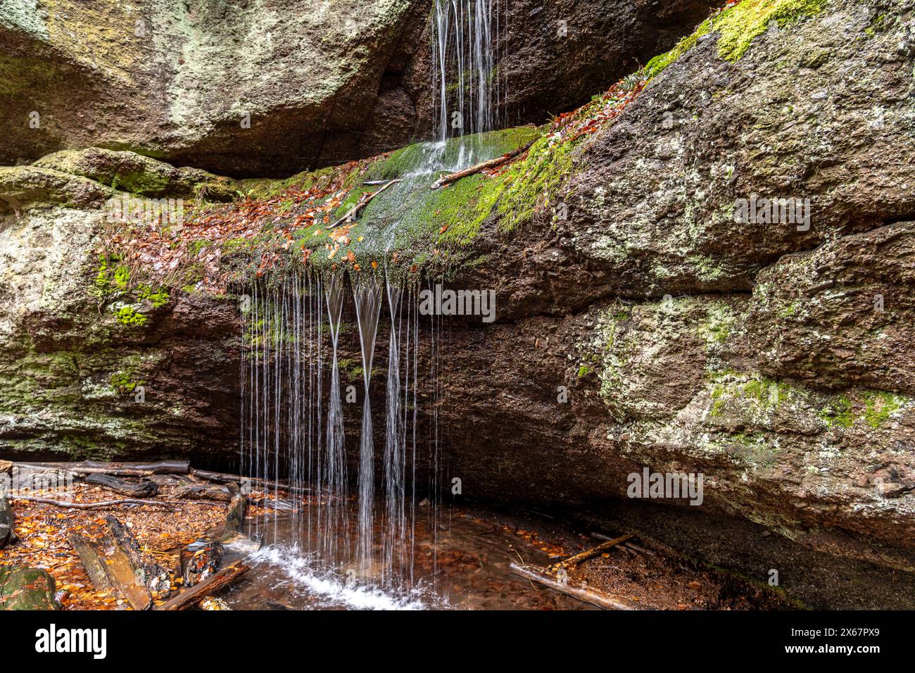 Ludwig's Grotto with waterfall in the Ludwigsklamm gorge in Eisenach ...