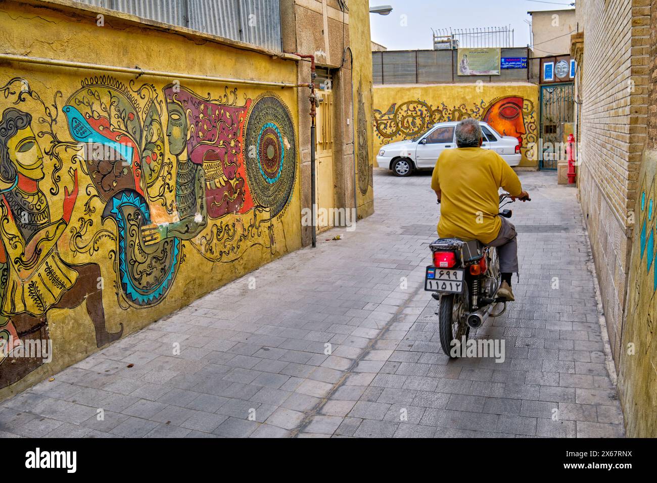 Street art in iran hi-res stock photography and images - Alamy