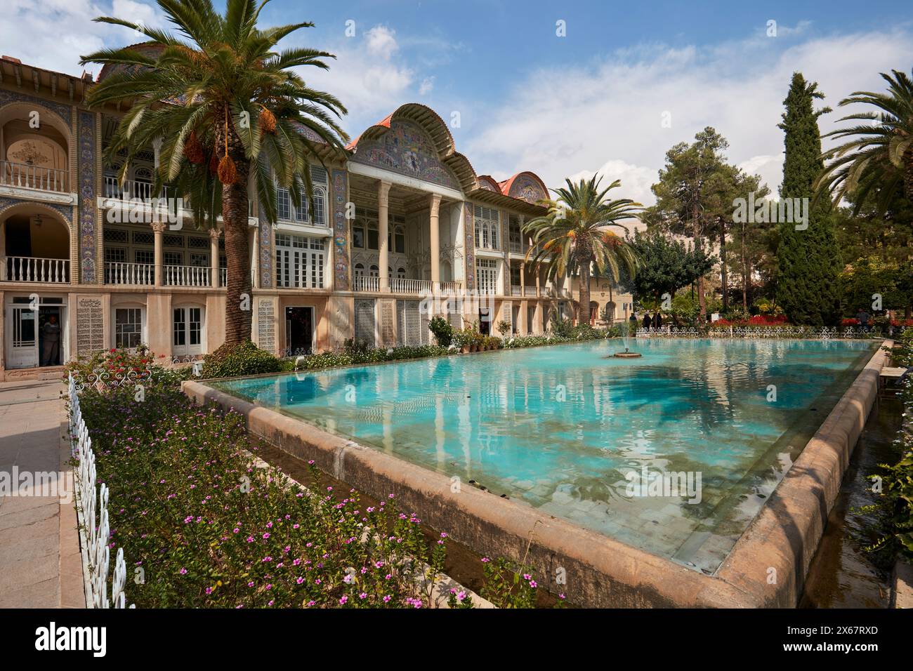 Water pond at the 19th century pavilion in the Eram Garden (Bagh-e Eram ...