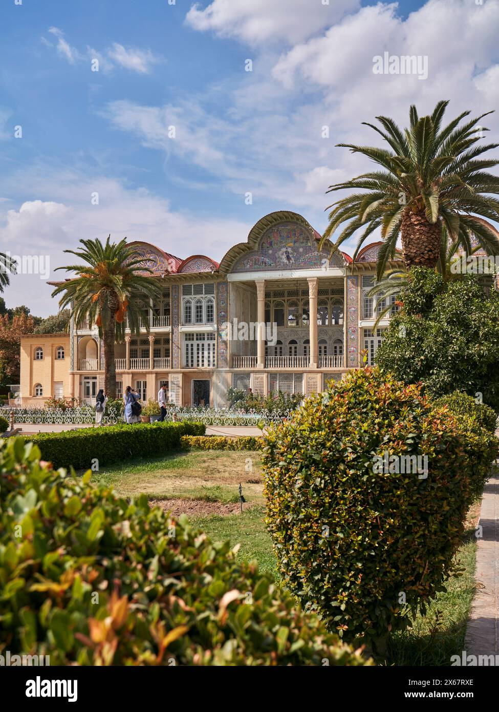 Ornate 19th century pavilion in the Eram Garden (Bagh-e Eram), UNESCO ...