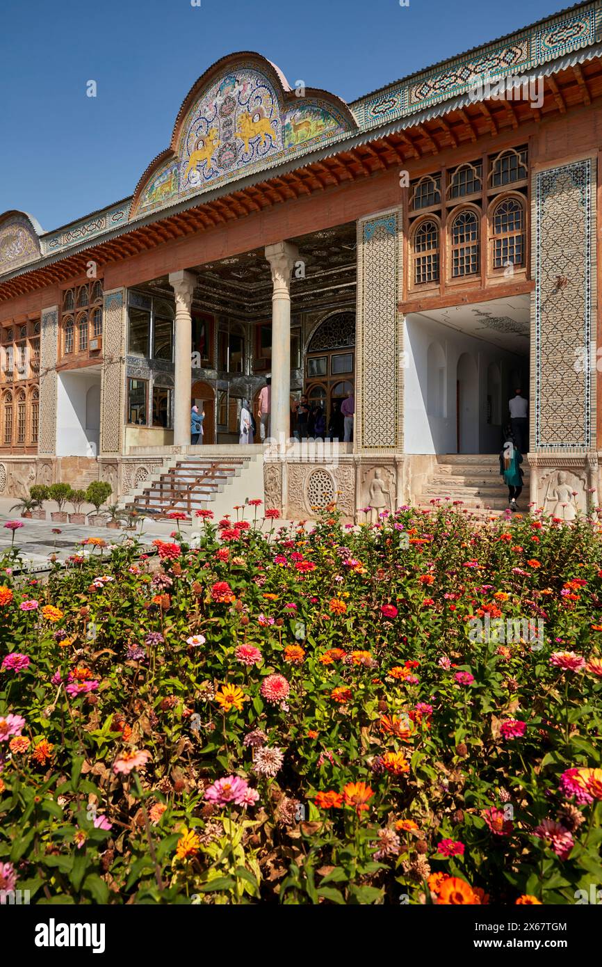 Blooming flowers at the Qavam House (Narenjestan-e Ghavam), 19th ...