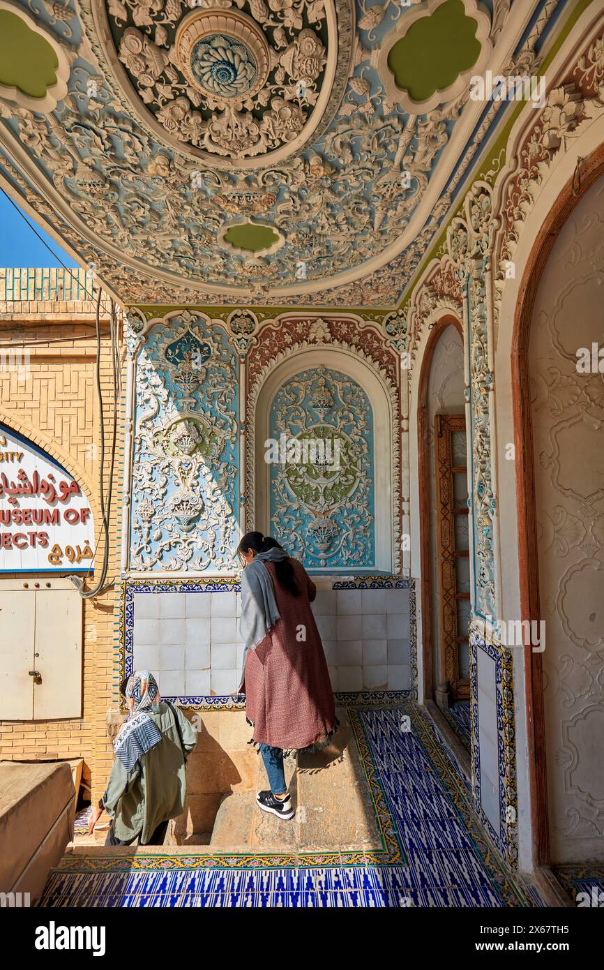 Elaborate stuccowork on terrace walls and ceiling in Qavam House ...