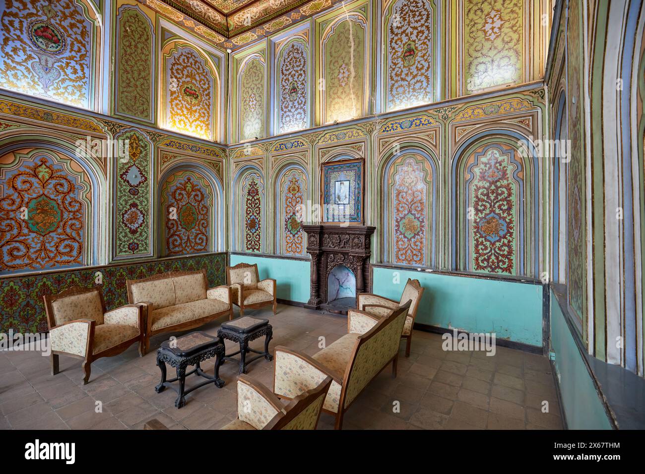 Interior view of a sitting room in Qavam House (Narenjestan-e Ghavam ...
