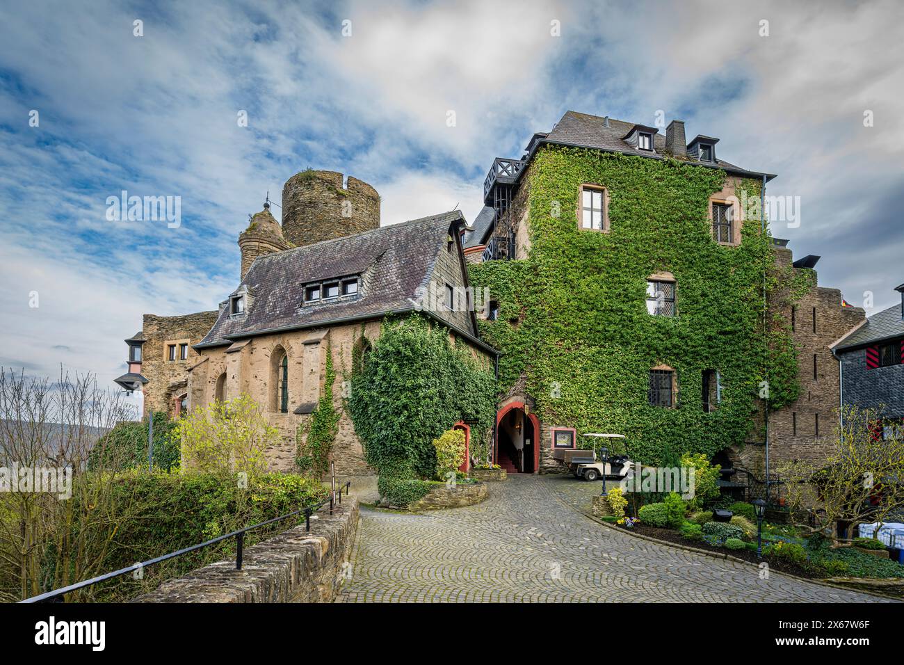 Schönburg Castle near Oberwesel on the Middle Rhine, a medieval customs ...
