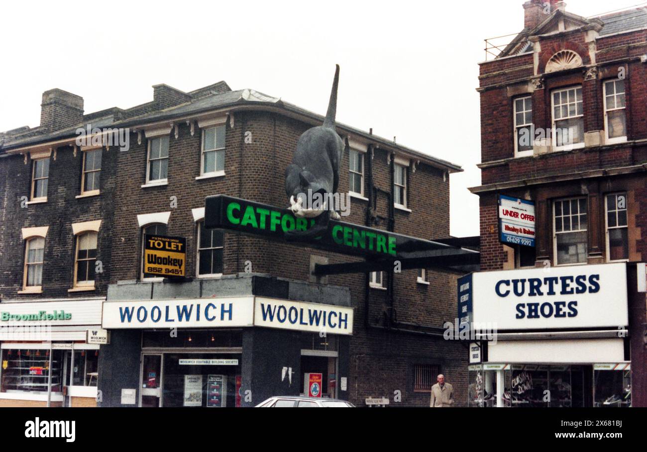 The Catford Cat, fibreglass cat structure outside the Catford Centre in ...