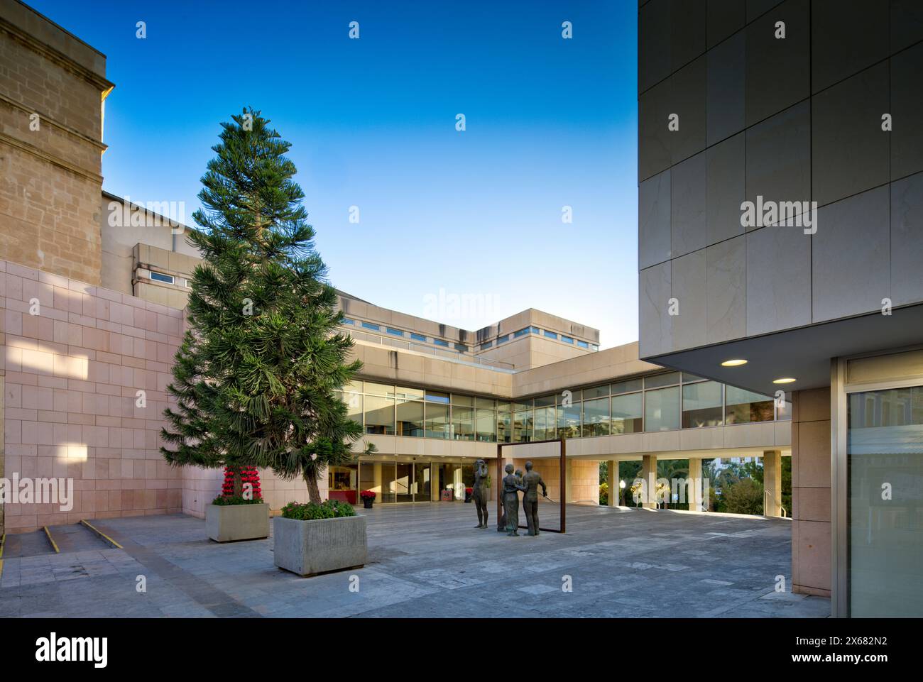 Town hall, house facade, work of art, district, facade, architecture ...
