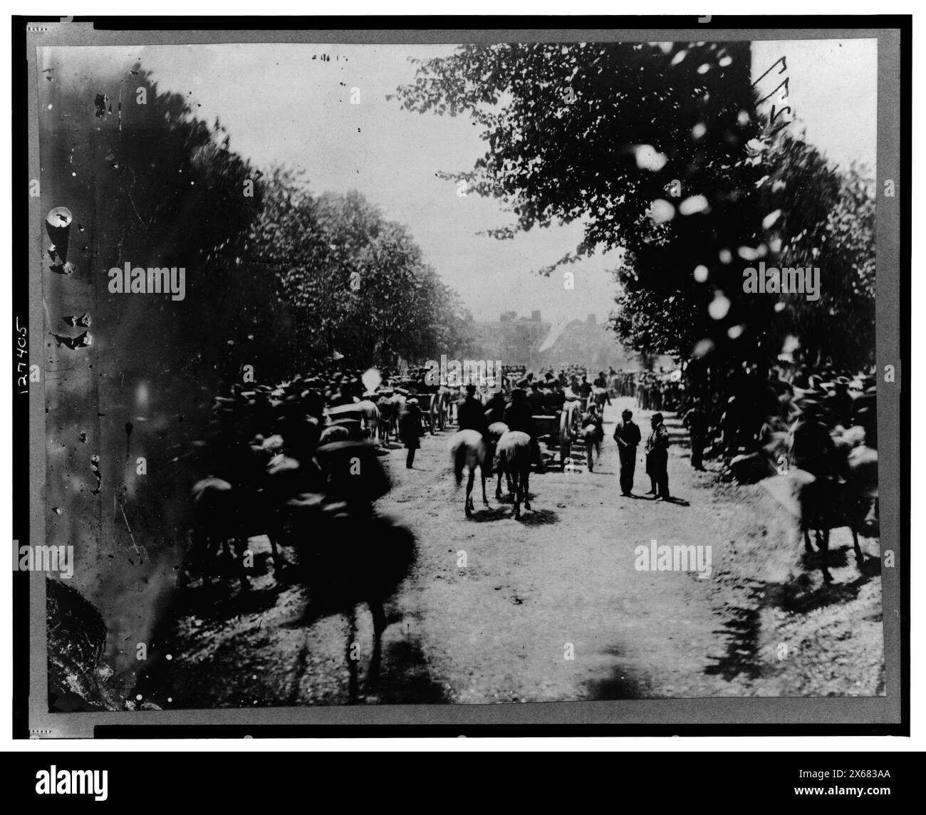 Troops in review Cut Out Stock Images & Pictures - Alamy