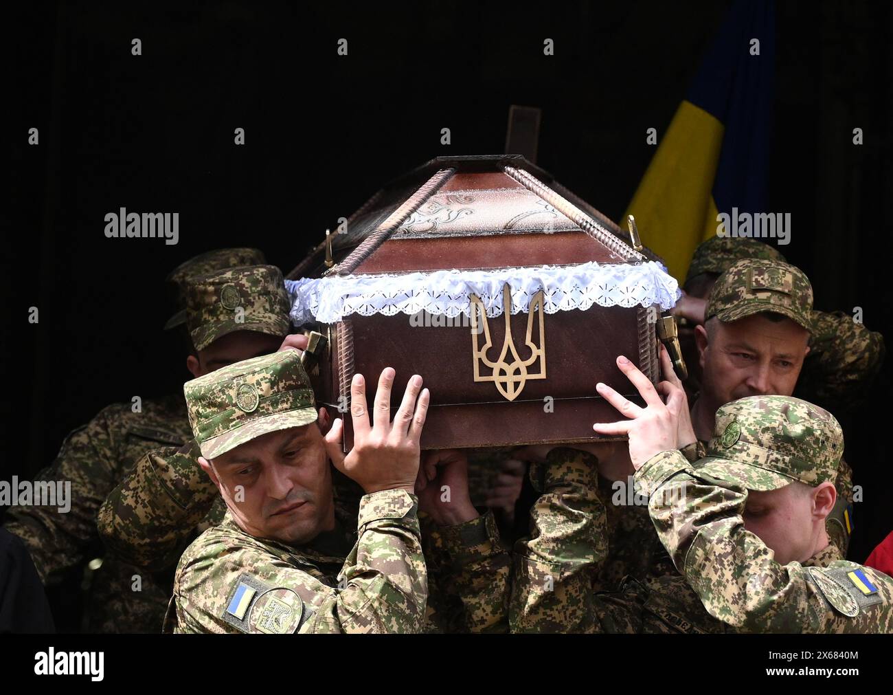 Dead ukrainian soldiers hi-res stock photography and images - Alamy