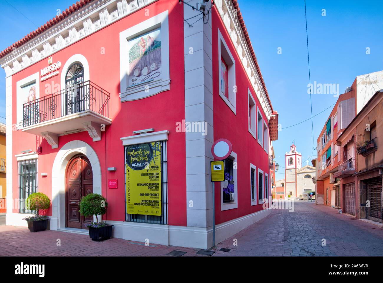 Museo arqueologico, Museum, Iglesia de S. Pedro, Architecture, View of ...