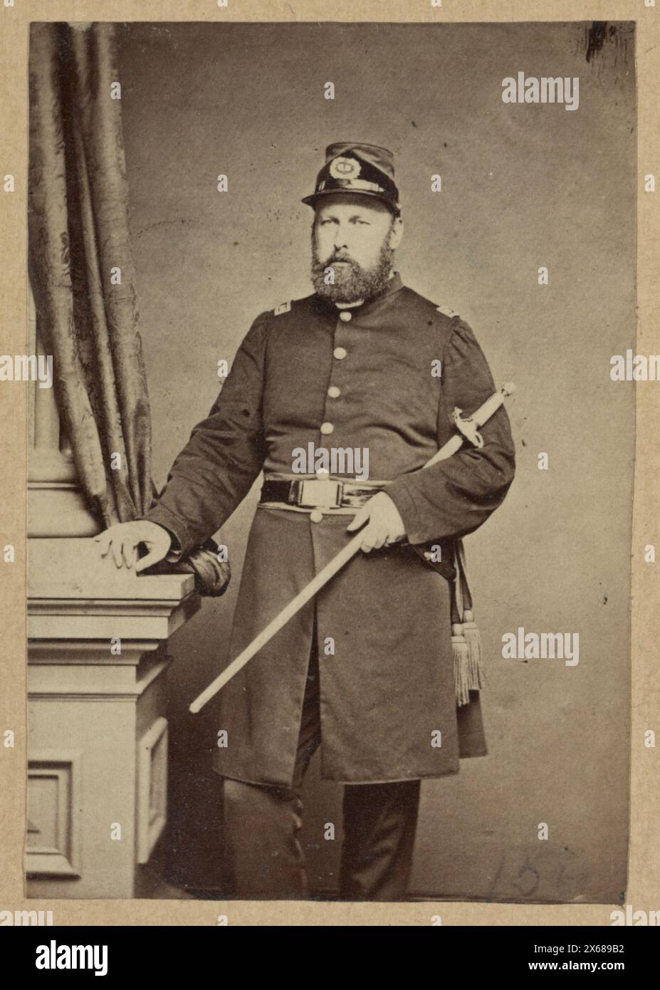 Portrait of Union officer holding a sword in his arm, Civil War ...