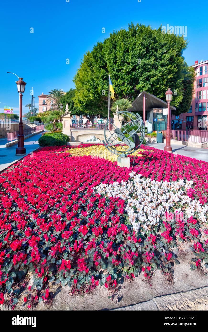 Plaza de la Glorieta, flower decorations, house facades, old town ...